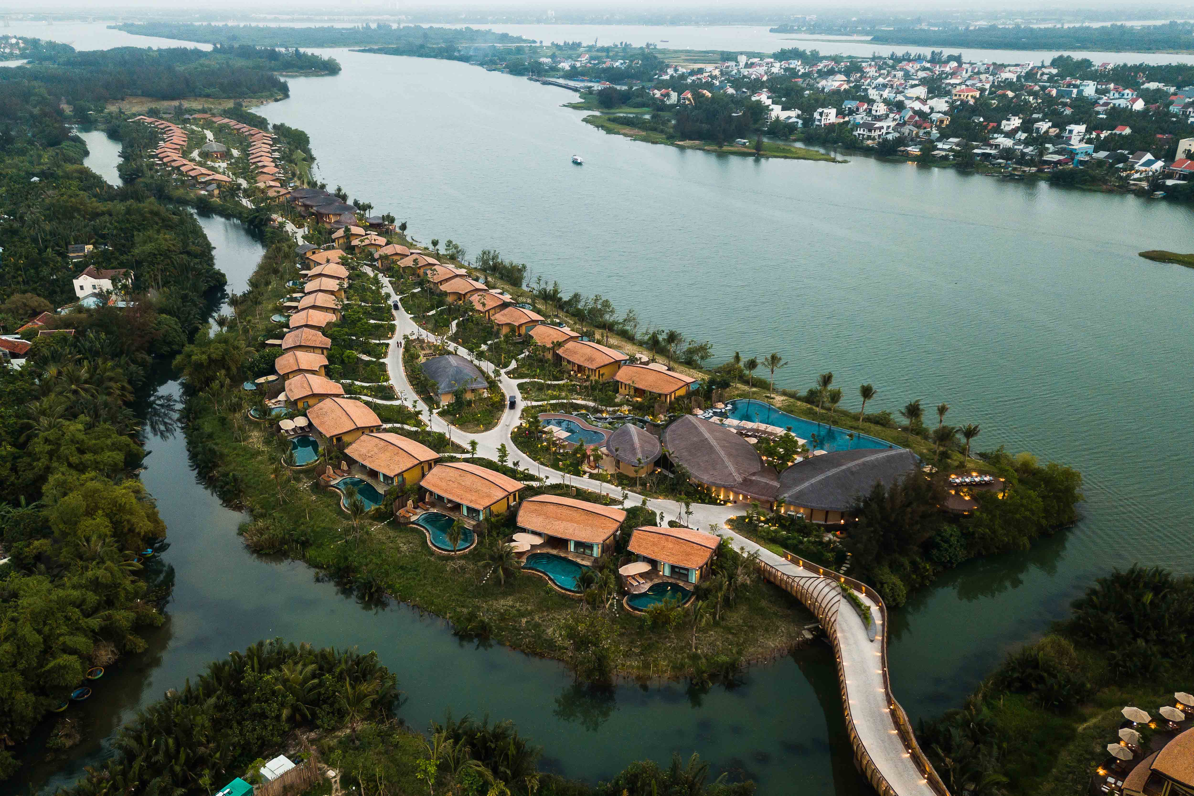 architecture bioclimatique | NAMIA RIVER RETREAT - Wellness Inclusive ...